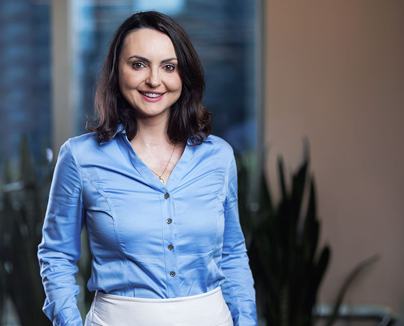 Advogados - Débora Chaves Martines Fernandes